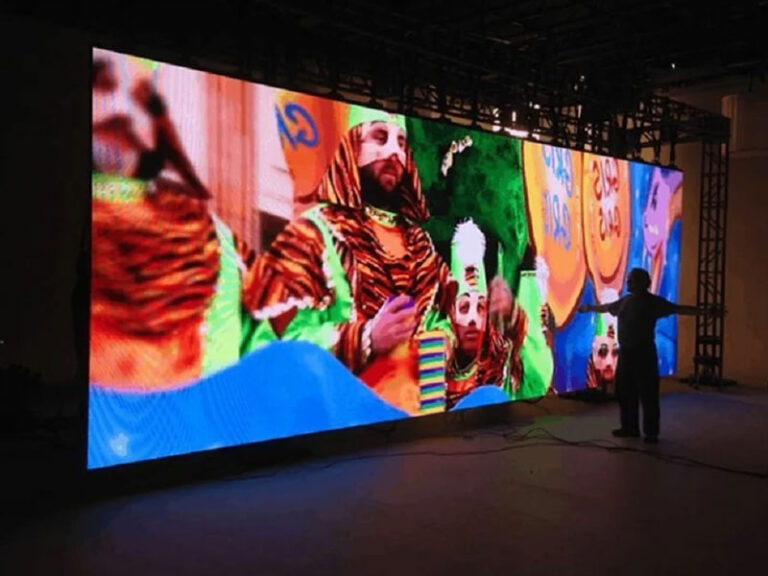 SMD LED Screen – Features, Applications and Benefits - MNK Digital